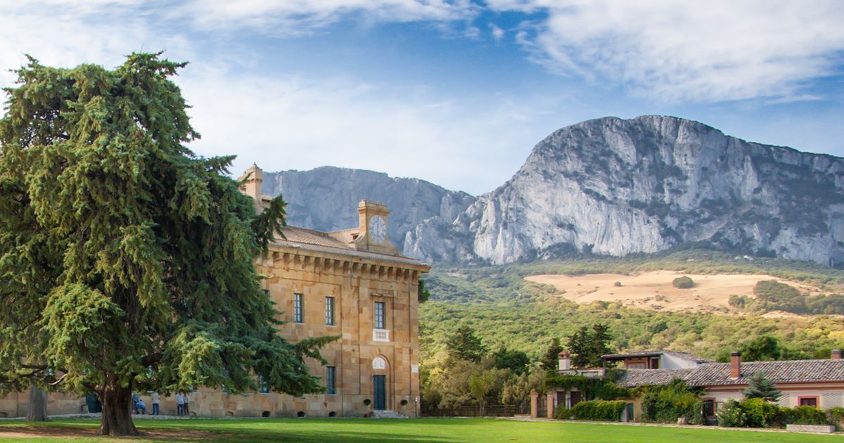 Sicily + Ficuzza: Waterfalls, giant rocks, and ghosts